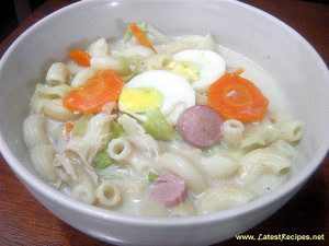 Macaroni Soup (Sopas)