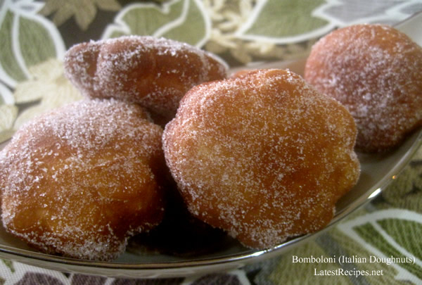 Bomboloni (Italian Doughnuts) | Latest Recipes
