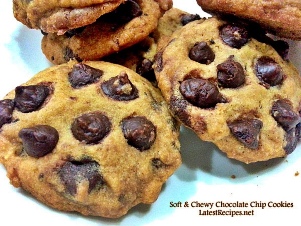 Soft and Chewy Chocolate Chip Cookies