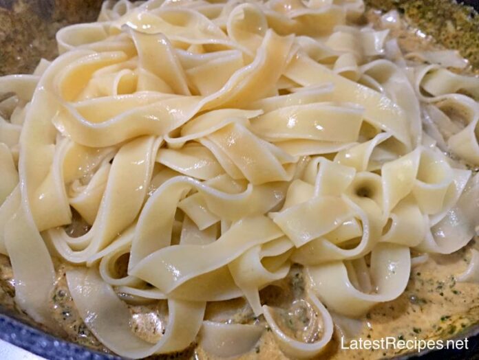 Pasta Alfredo with Moringa - Latest Recipes