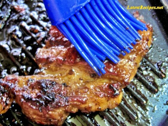 Dwaeji Kalbi (Sweet and Spicy Korean Pork Barbecue)